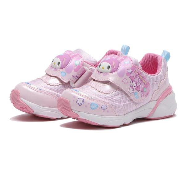 サンリオキャラクターのLEDシューズです。脱ぎ履きしやすい一本バンドタイプです。立体に模られたキャラクターがキラキラ光って楽しい一足です。振動によって光るので夜間歩行の安全性を高めてくれます。甲バンドは取り外し可能で靴のみを洗う事ができます...