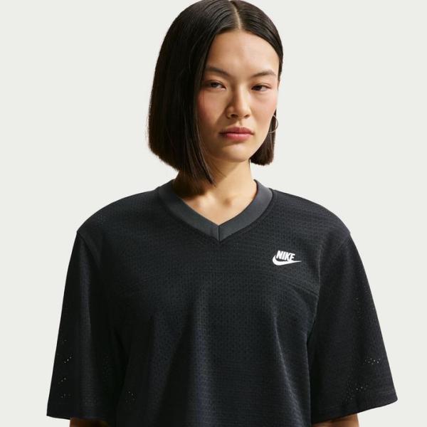 IR1651-010《商品説明》ナイキ ウィメンズ NSW HRTG FSTVL CROP MSH JWomen’s Oversized Heritage Cropped Mesh Jersey通気性の高いメッシュ素材を使用した、スポーツテ...