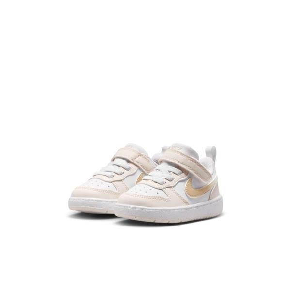 IR5461-100ナイキ コート ボロー LOW BBALL TDBaby/Toddler Shoesバスケットボールにインスパイアされた、普段使いにぴったりのシューズ。コート ボローが、キッズの小さな足に合わせてデザインを一新。つま先部...