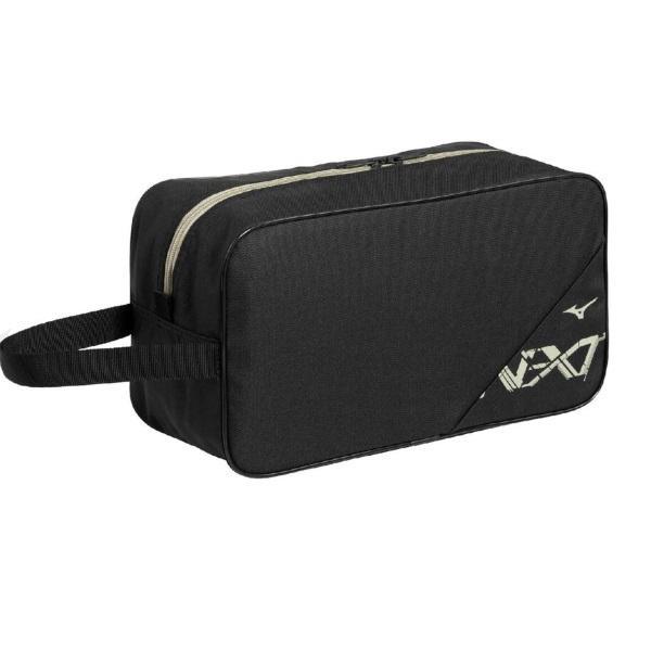 N-XTロゴがポイント。29cmミッドカットシューズが収納可能。●L33×W13×H18cm●ポリエステル（裏加工PU）※仕様の一部を予告なく変更することがあります。