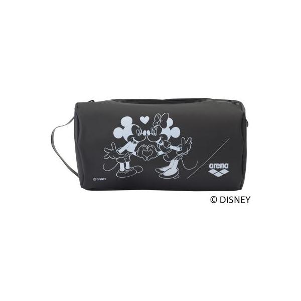 DISNEY(ディズニー)デザインのプルーフバッグ。防水素材を使用しているため、プールで泳いだあとに濡れた水着やキャップ、セームタオルなどを収納するのにおすすめ。1つ持っていると便利なラウンド型は、バッグインバッグがしやすいサイズ感。ミッキ...