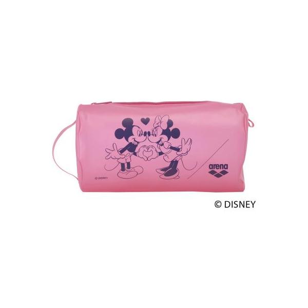 DISNEY(ディズニー)デザインのプルーフバッグ。防水素材を使用しているため、プールで泳いだあとに濡れた水着やキャップ、セームタオルなどを収納するのにおすすめ。1つ持っていると便利なラウンド型は、バッグインバッグがしやすいサイズ感。ミッキ...