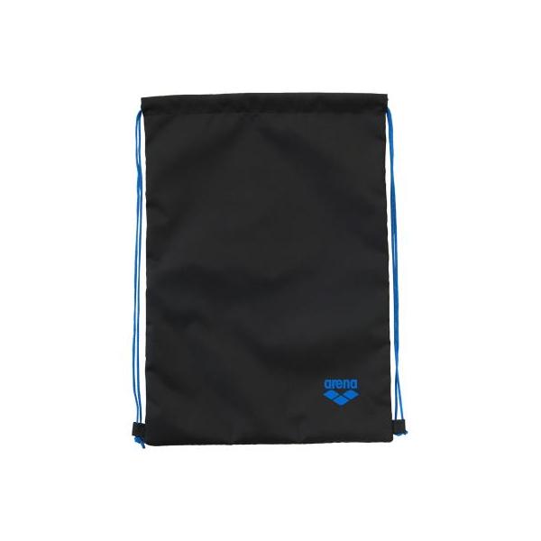 ARENAロゴをワンポイントで抑えたマルチバッグ。試合会場や招集所でウェアやスイミング用品を収納して持ち運ぶのに便利。使用しやすいサイズなので、シューズやトレーニングツールも収納可能。公式大会招集所持ち込み可。●ポリエステル※仕様の一部を予...