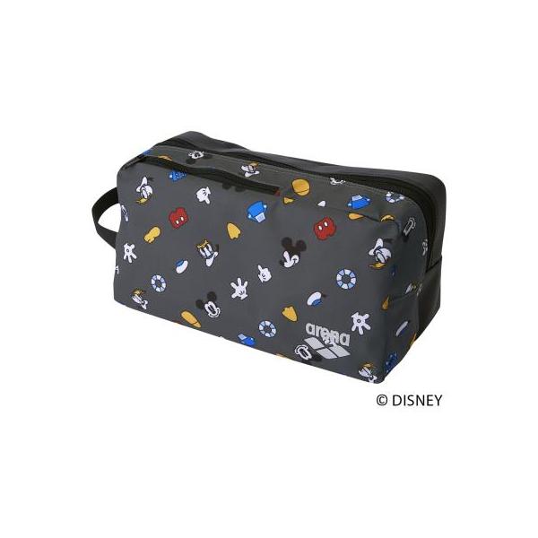 DISNEY(ディズニー)デザインの2ルームバッグ。「これ1つでプールに行ける」をコンセプトにした2ルーム仕様のバッグ。背面ルームがプルーフルームになっており、水着やキャップなど濡れたものを収納するのに便利。前面ルームはドライルームになって...