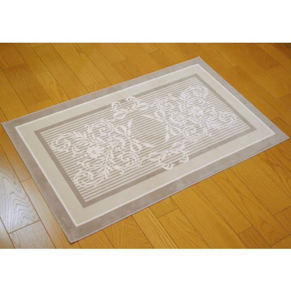 こちらのフランス製ラグは、シルクの様な優しい肌触りのオーガニックなコットン生地を使用していて暑い夏でも寒い冬でも一年中快適にお使い頂けます。また、丸洗い可能なウォッシャブル対応のため、一年中清潔に使え、お子様やペットがいるご家庭でも安心して...