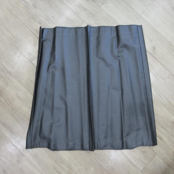 ケータハムセブンJ.P.E用トノカバーSPECIAL TONNEAU COVER-SUPERLIGHT Standard Roll BAR(76 onwards)CP116592サイズフロント側幅 910mmリア側幅 1030mm長さ 97...