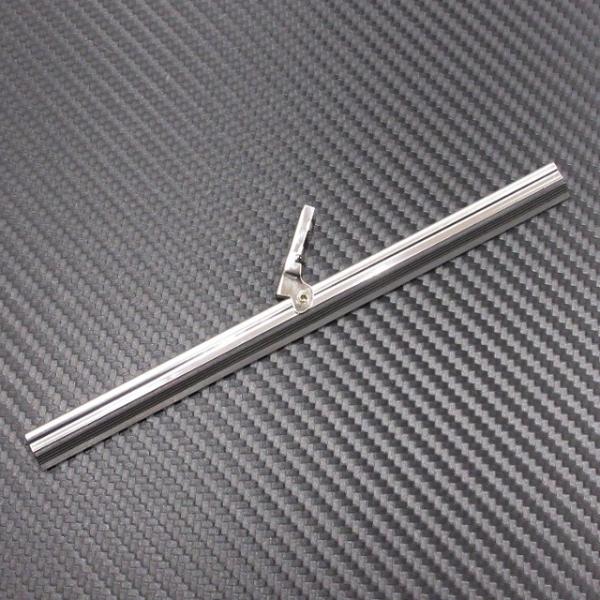 CATERHAM ケータハム 純正 ワイパーブレード クロームCATERHAM WIPER BLADE stainlessケーターハム用のステンレス製ワイパーブレード必要であれば切れの良いニッパー等でカットしてご使用くださいモーガンにも使用...