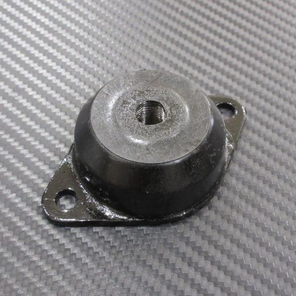 社外品 エンジンマウントラバーENGINE MOUNTING. Caterham All Modelsケーターハム全車対応の社外品エンジンマウントラバーですサイズ(mm)：95*60*28E-8007-007