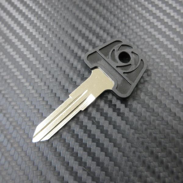 ブランク イグニッションキー ブランク丸形社外品車種：ROVER MINI 品番：AAU8276A (BHM7107専用）サイズ（ｍｍ）全長70*頭部幅32*頭部厚み5カギ幅9.0*厚み2.0MINI SPARES製LEYLANDマークの入...