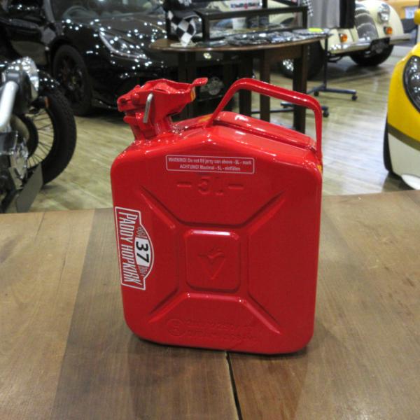 パディ・ホプカーク 携行缶PADDY HOPKIRK CARRYING CAN容量：５Ｌカラー：レッドサイズ(mm)：310*230*120※別売りで専用ノズルもあります※入荷時より若干の傷やへこみがある場合があります　ご了承ください