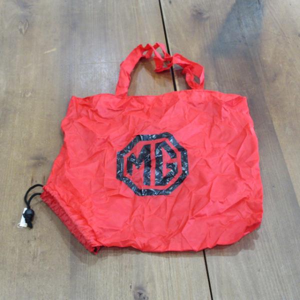 MG OWNERS' CLUB エコバッグMG FOLD UP SHOPPER使用しないときは、袋の隅のコーナー部分に収納しますサイズ(mm)：380 x 430両面にMGロゴ入り5618※ネコポス対応商品（折りたたんで配送します）