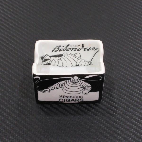 ミシュラン ビバンダム ヴィンテージ 灰皿 長方形 陶製MICHELIN BIBENDUM Vintage ashtray ceramicビバンダム寝そべっている柄の陶製灰皿ですヴィンテージ品です状態良好ですサイズ（mm）：縦62*横80*...