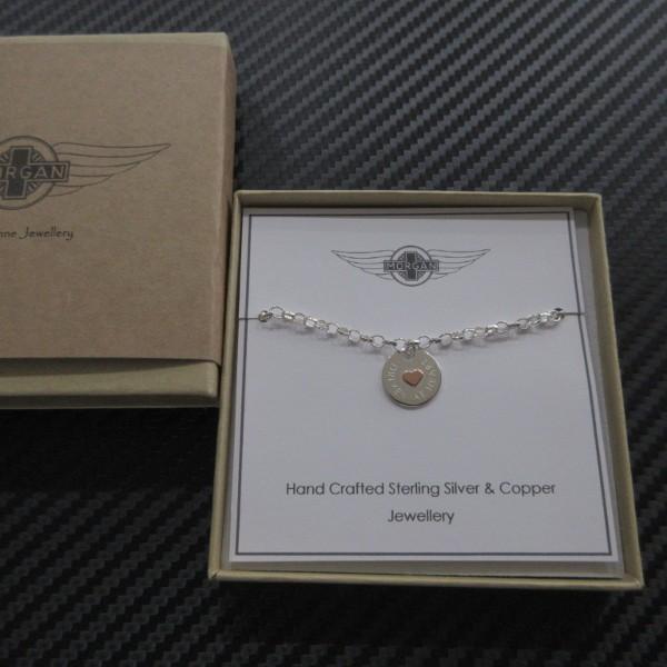 MORGAN モーガン シルバーブレスレット　丸形モチーフ　DRIVEN AT HEARTTracy Anne Jewelleryアクセサリートップ　丸プレート　DRIVEN AT HEART ハート絵柄/morgan ロゴひとつひとつの輪...
