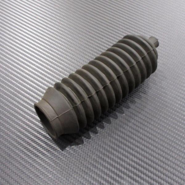 ロータス　トヨタエンジン用のステアリングラックブーツです。右ハンドルの場合、左側のブーツなります。品番：A120H6005Sインナー内径：38mmアウター内径：10mm全長：約180mm適合車ELISE　S2-S3(トヨタエンジン)EXIG...