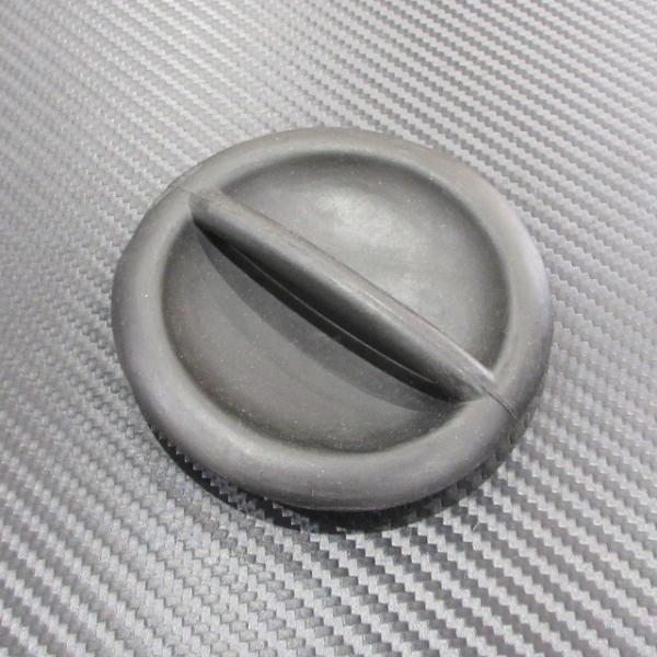 ブランキング グロメット 110Φ ロータスエランやヨーロッパ、エスプリの目隠し用のグロメット品番：X026B0371Z/J車種： LOTUS ELAN,EUROPA,ESPRITサイズ：直径110mm※ネコポス対応商品