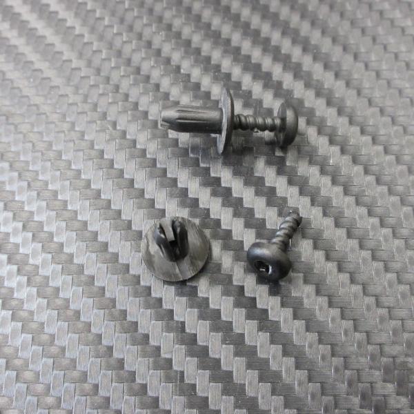 ロータス LOTUS プラスチックファスナー M5PLASTIC FASTNER M5品番：A100W6479Fボディーサイド、ウインドウスクリーンフレーム、リアバルクヘッドに使用パネル固定用。※ネコポス対応商品価格は1個の値段となります。...