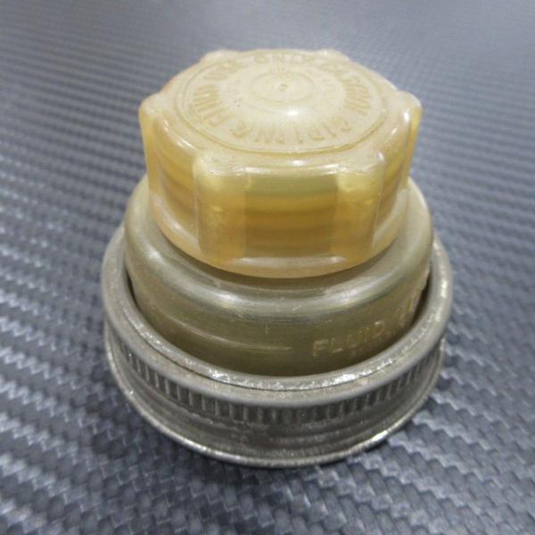 リザーブタンク エクステンション アッセンブリExtension Assembly Brakes Master Cylinder50エラン+2用パーツ品番：050J6032No.3のパーツですデットストック品です若干の傷み等ありますご了承ください