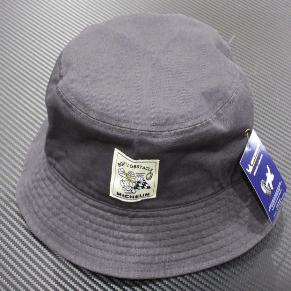 ミシュラン バケットハット ランビブ チャコールコットンツイル素材を使用しているので、通年での着用が可能です控えめなチャコールカラーは、何色にも合わせやすいですサイズ：L~XLカラー：チャコール素材：綿100品番：281341