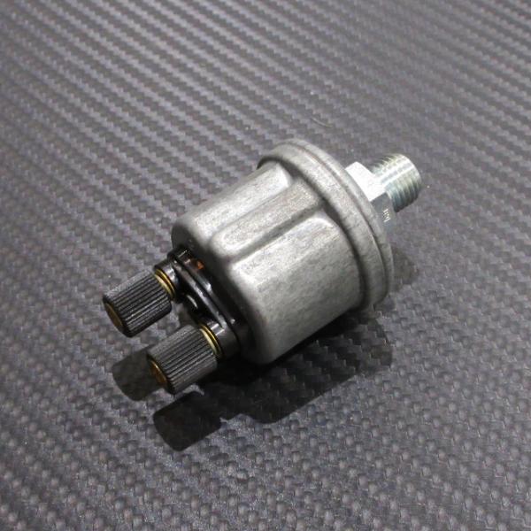 VDO OIL プレッシャーセンダーユニット CATERHAM VDOゲージ 0~10bar用のセンサーです