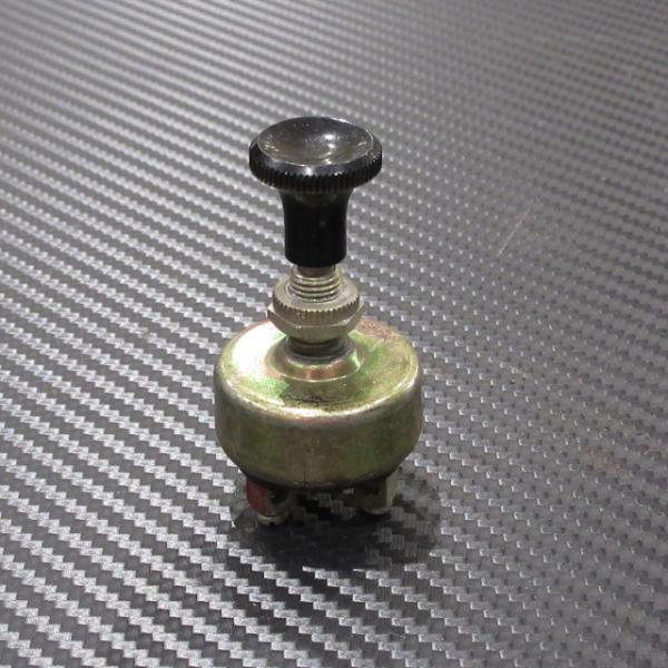 pull push on/off スイッチプル・プッシュ式のオンオフスイッチ経年中古につき、若干の傷みがありますご了承くださいサイズ（mm）・全長：約67（伸長時約73）・ノブ直径：21・ベース直径：35