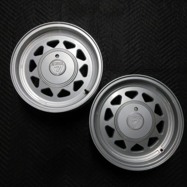 ケータハム 純正 KN プリズナー ホイール 2本セット キャップ付き NOS&amp;中古 ／ Caterham De-Dion AxleCaterham純正のKNプリズナーホイールデットストック品と中古品の2本セットですカラー：シルバー...