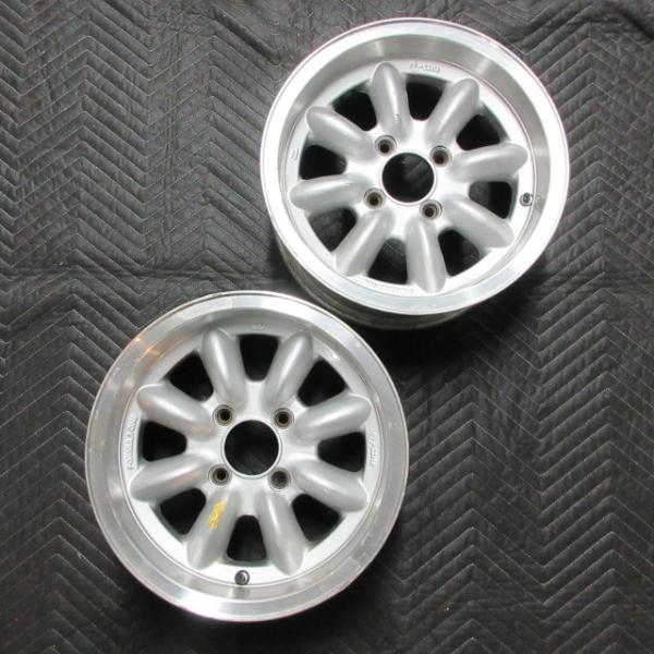 パフォーマンスホイール 8スポーク 2本セット ジャンク品 ／ Caterham De-Dion リヤ用カラー：シルバー＆リムポリッシュ サイズ−J：14−7PCD：108セット：オフセット14程度：中古、リム変形、クリア剥離あり、ジャンク...