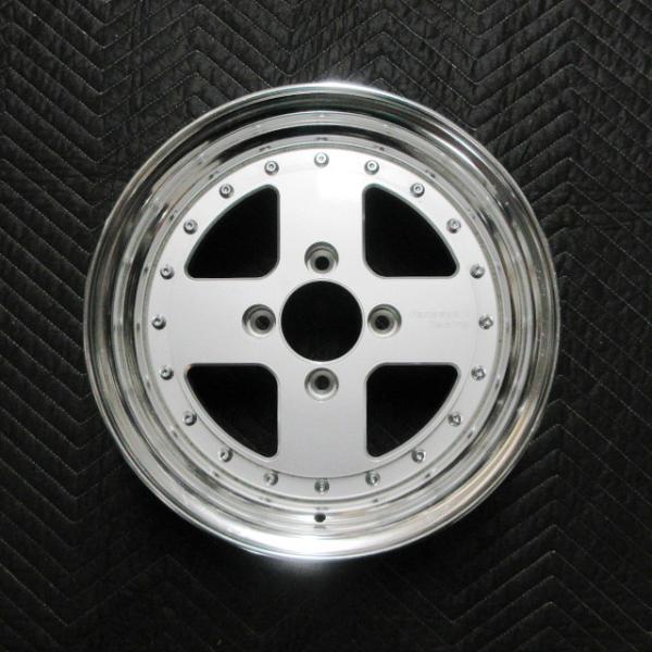 パナスポーツレーシング 3ピース構造 1本 ／ Caterham De-Dion Axleカラー：シルバーディッシュ＆リムポリッシュ インチ−J：14−6.5PCD：108セット：オフセット15程度：新品、やや小傷あり※新品ですが長期ストッ...