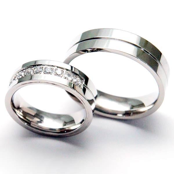 ★商品のサイズ★　　【石無し・石付き共に】　　リング幅/約6mm×厚み/約1.5mm★素材★　　ステンレス　　クリアキュービックジルコニア(石付きデザインのみ)