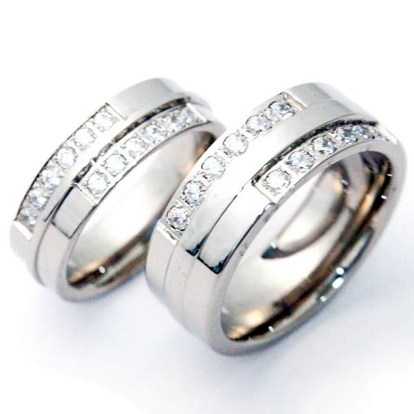 ★商品のサイズ★☆7mm幅☆【リング幅×厚み】約7mm×約1.5mm【石】直径/約2mm【重さ/14号参照】約7.3g☆5mm幅☆【リング幅×厚み】約5mm×約1.5mm【石】直径/約2mm【重さ/11号参照】約4.8g★素材★ステンレスク...