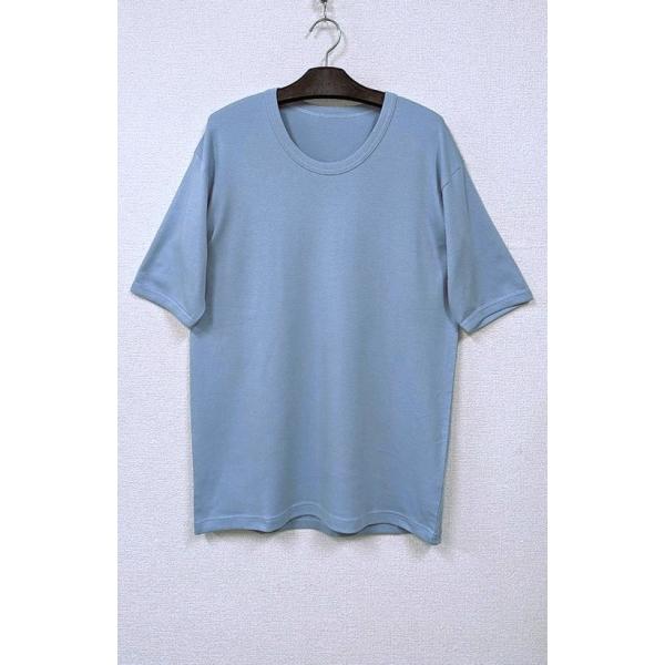 ROYAL AIR FORCE実用のP.T.（フィジカルトレーニング）Tシャツが入荷しました。　パック入りのNEWコンディションです。　イギリス軍も、近年のハイテク素材を使用したモデルに関しては他の国と同様の一般的なショートスリーブTのデザ...