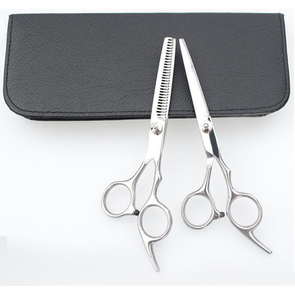 おうちで簡単に散髪☆どなたでも使いやすい理容用ハサミセット?シザーケース付きで、収納?持ち運び便利!!  [商品名]  散髪ハサミ5点セット  [サイズ]  カットバサミ：約17cmスキバサミ：約17cm  [重量]  カットバサミ：約60...