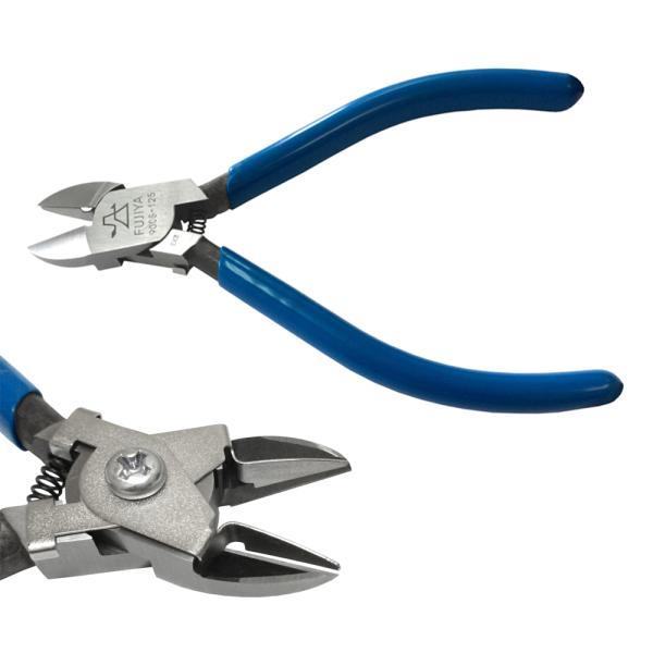 ・結束バンド（結束タイ）、インシュロックを切断する工具です。PCや車の配線や、製造機械のメンテナンス時、配電盤、太陽光パネルの整線時の樹脂製結束バンドの切断、飛散防止に。・バイクや自転車の配線、部品固定時の結束タイの切断に。＜特長＞　・2枚...