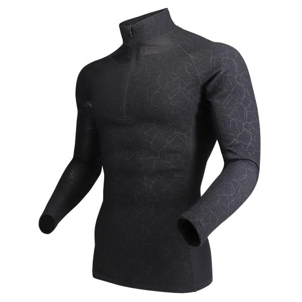 ●保温性が必要な部分に蓄熱繊維＋ブリスター生地を、通気性が欲しい部分に裏起毛メッシュ素材を使用。●保温性と通気性を両立。●冬でもカラダを動かすシーンで活躍。[仕様]サイズ：S/M/L/LL/3Lカラー：ジオブラック品質：(本体)ポリエステル...