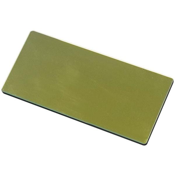 青色プレートが更に進化して帰ってきた！青色遮光でクリアな視界を確保。青い稲妻の衝撃！ブルーイノベーションで豊かな溶接ライフを。外側ミラーフィルムは溶接光（主に赤外線）を反射し発熱を軽減！ガラスとプラスティックプレート層を重ねる事で紫外線/可...