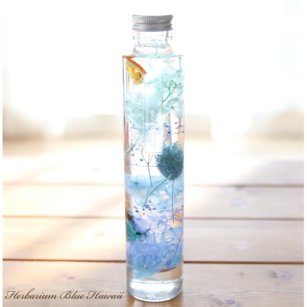 サイズ：ガラス瓶：約φ4.5×H21.4cm素材：プリザーブドフラワー、ドライフラワー、ハーバリウム専用オイル（ミネラルオイル）、ガラス瓶、ペーパーラベル※当店では、100％純粋なミネラルオイルを使用しております。備考：■ハーバリウムについ...