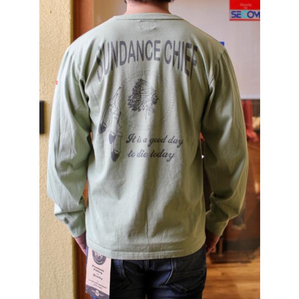 『アコースティックの元デザイナーが制作するスマートスパイス。その初期デザインをオマージュした最新作は、ACOUSTICにも通じる個性が帰ってきました。』『”首の伸びない丈夫な日本製ロングTEE”。サラっとした肌触りが特徴のアメリカ綿(米綿)...