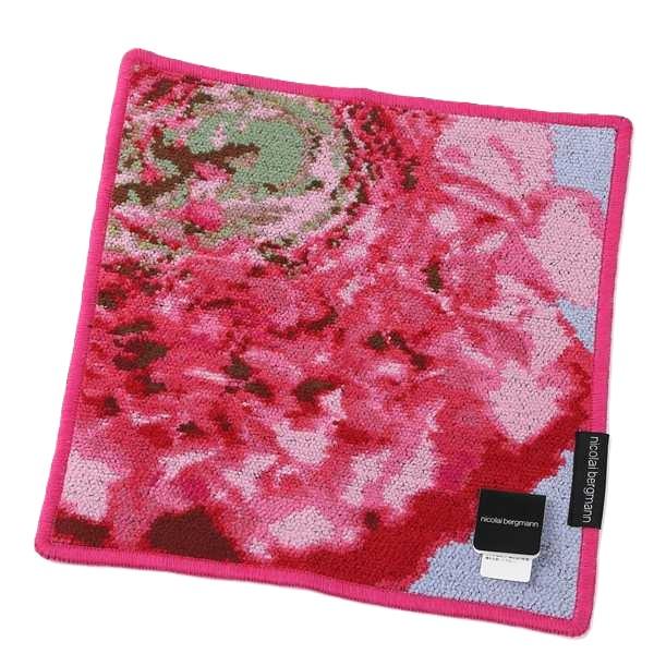 新品　ニコライ バーグマン　シェニール織　ハンカチ　NB5708商品のサイズ実測サイズ　２５cm×２５cm実測サイズの多少の誤差はご容赦ください。商品の紹介素材：綿１００％カラー：ピンク系ニコライ バーグマンのシェニール織ハンカチです。「n...