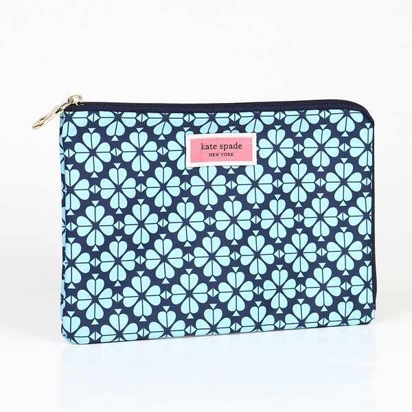 新品　ケイト・スペード　kate spade　フラットポーチ　マスクケース　KS5264【　ギフト　プレゼント　ブランド　レディース　女性　ホワイトデー　クリスマス　母の日　】製造メーカー川辺株式会社（正規ライセンシー）商品のサイズ実測サイ...