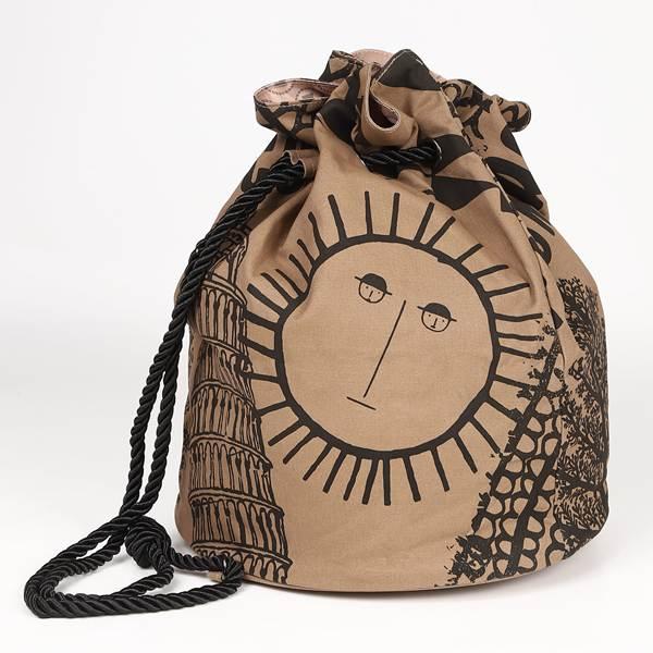 ピッコーネ　PICONE　ワンショルダーバッグ　PICO6211商品のサイズ実測サイズ　W30cm×H38cm×D30cm (円柱形)　ショルダー調整可※実測サイズの多少の誤差はご容赦ください。商品の紹介素材：表 綿　裏 ポリエステルカラー...