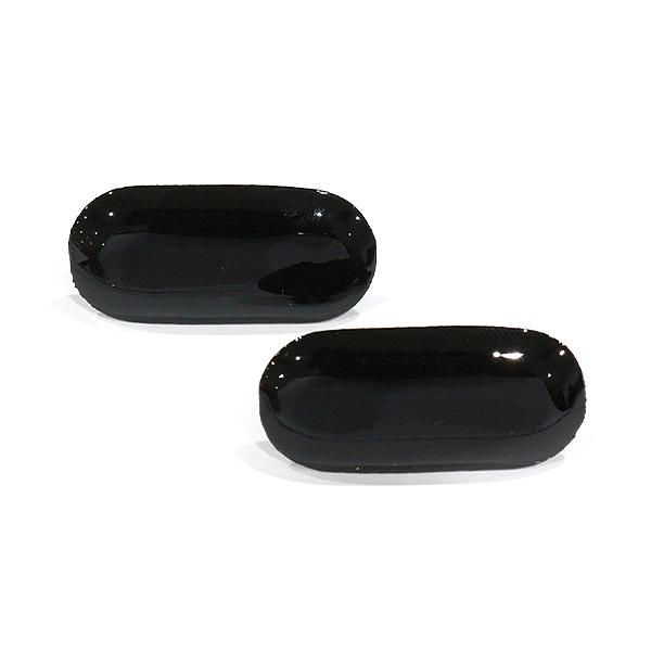 【適合車種】・メーカー：ホンダ・車種：S2000・型式：AP・カラー：トリムNo NH547 ベルリナブラック◆セット内容：2個【商品説明】イベント等でフロントナンバーを外された時などにおすすめです。ボルトホールが片側2個ずつ空いているお車...