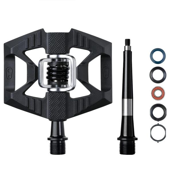 スタンダードモデルより5mm長いロングスピンドルを採用し、踏み面の自由度が向上。Qファクターは57mm(スタンダードモデルは52mm)。グリップ゜力を高める成形ピンを搭載。片面フラット、片面ビンディングのハイブリッドペダルコンポジットボディ...