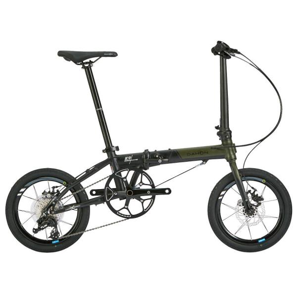 １台入荷中！コンパクトフォールディングバイクの理想形を追求する「Kシリーズ」に新たに加わった、16インチ最新モデル。9速化、Discブレーキ化、16インチ化を果たすとともにホイールベースも延長。人気のK3から更に走行性能、安定性を高めたこと...