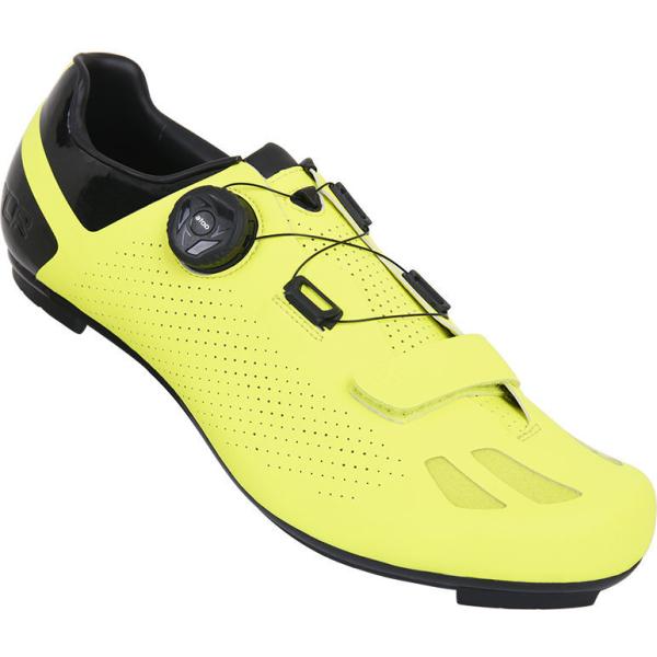 プロライダーからインスパイアされ、パフォーマンスと快適性の完璧なバランスを目指したモデル。グラスファイバーインジェクション・ナイロンソールが高いパフォーマンス、快適性、耐久性を発揮するR250 エントリーレベルアウトソール。パンチ加工され高...