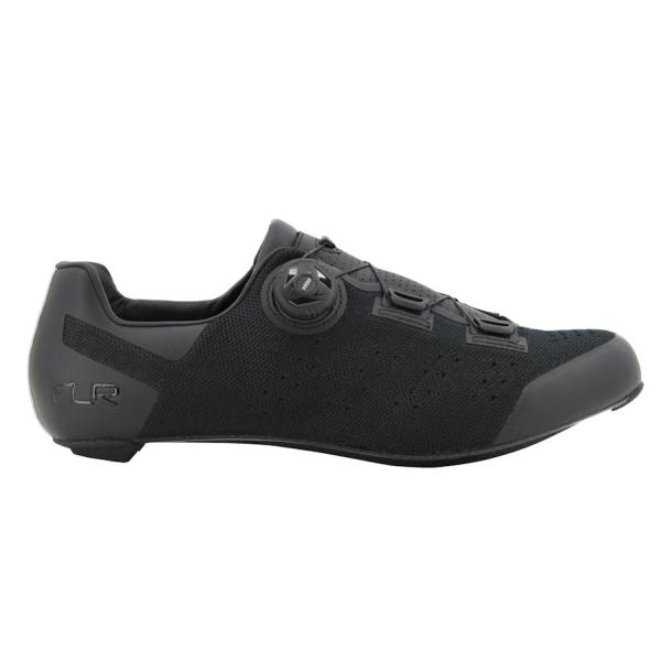 41サイズ、42サイズ在庫ありニットモデルに待望のカーボンコンポジットモデルが誕生。新型アウトソール「R400」と共に軽量性と高剛性を兼ね備え、ニットの通気性が加わった隙のない機能性。さらに、フラッグシップモデル同様「エリートラスト」を採用...