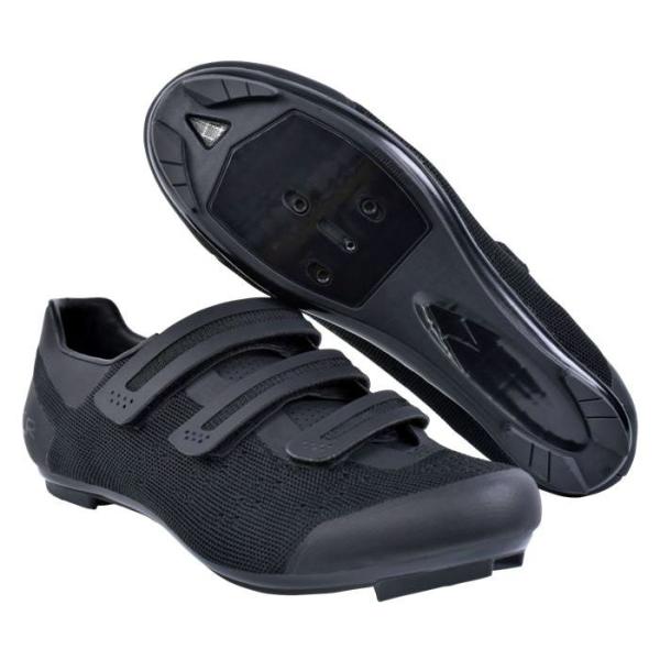 グラスファイバーインジェクション・ナイロンソールが高いパフォーマンス、快適性、耐久性を発揮するR250 エントリーレベルアウトソール。強化ナイロンストリングを三層構造で編み込んだ非常に耐久性の高いアッパー。アッパーにはさらにベンチレーション...