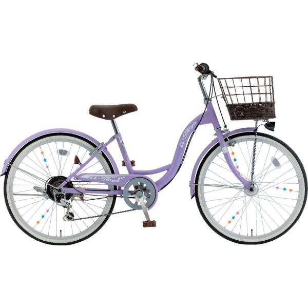 Sラインのフレームがオシャレで可愛い、ジュニアシティサイクル。外装6段、LEDオートライト、籐風バスケットが標準装備。フレーム：スチールタイヤ：24x1-3/8インチ適正身長：130cm-サドル最低高：63cm重量：16kgスピード：外装6...