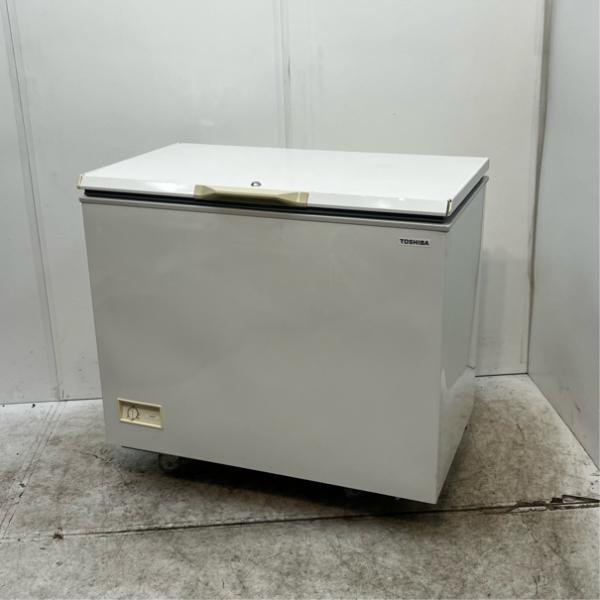 ■管理番号：4400000120865■メーカー：東芝■型番：CR-301P■電源：単相100V■周波数：50/60Hz■消費電力：101/102W■温度帯：‐20℃以下■内容量：290L■外形寸法：W1040 x D650x H890mm...