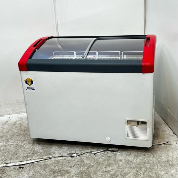 ■管理番号：4400000138771■メーカー：カノウ冷機■型番：Focus106-P■電源：単相100V■周波数：50/60Hz■消費電力：320/325W■温度帯：冷凍：-20℃以下■内容量：冷凍：193L■外形寸法：W1056 x ...