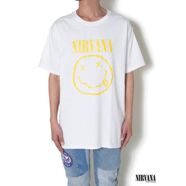 80年代後期から90年代中期にかけて製造されていたアメリカ製のマーチャンダイズに限りなく近づけて再現しました。アメリカンボディ特有のかさっとしたドライタッチの中肉天竺ボディに当時と同じ雰囲気に近づけてプリントを施しています。&amp;nbs...