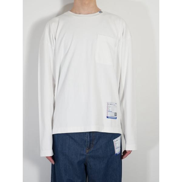 ”in・stru(men-tal). のストレスフリーなベーシックカットソー” デザイン性を極限まで削ぎ落とし、素材・シルエット・着心地に徹底的にこだわった1枚です。 肩の縫い目を排除した構造により、動きやすさと快適さを両立。肌あたりもやさ...